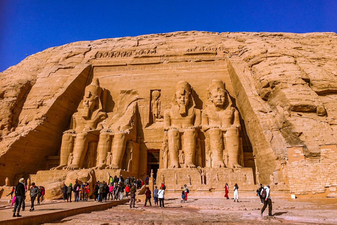 Top Landmarks Around the World: Must-See Famous Attractions
